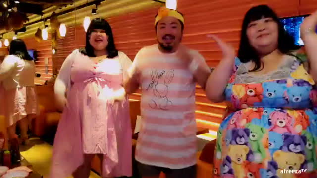 [클립]몸무게총합 400kg 뚱녀메이드 카페 ㄱㄱ 일본오사카🇯🇵 도톤보리 해외여행 노방종 | SOOP VOD