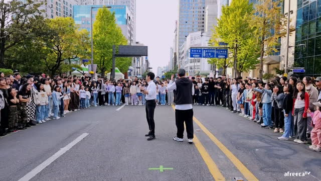 ep.42 전라도 광주 랜덤댄스 버스킹 조이댄스학원과 #춤추는곰돌 | SOOP VOD