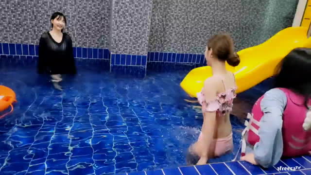 [클립]오츠크루 첫MT 풀빌라 비키니 다시보기X | SOOP VOD