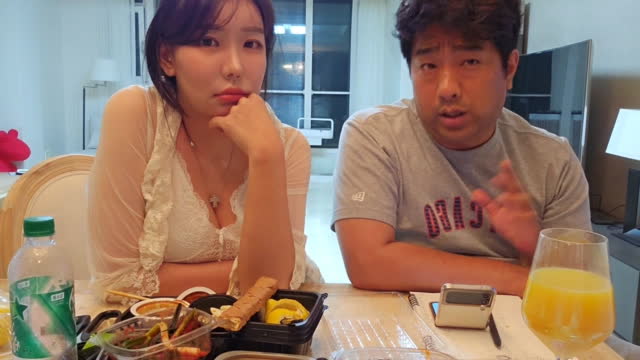 생범트콤 그녀가왔어요 성 은 부요 이름은 엌떼기저녁먹방 범프리카 아프리카tv Vod
