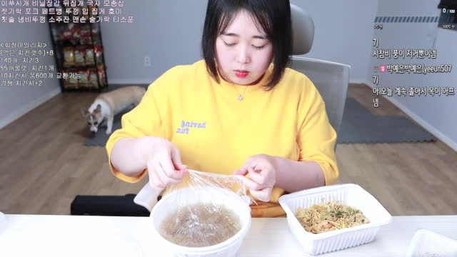 다미 해물팟타이와비프s쌀국수 먹방 도구룰렛55개 시참비42개로테노방종치킨룰렛272개얼낙100개킬룰렛27270개