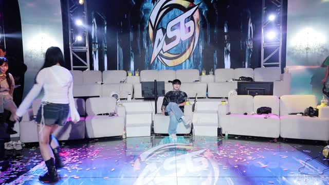 [클립]ASG [상위그룹] 추가급여를 가져가세요! 포카린X구니스X어푸X이지니X이밍X이령아X히세X한홍임X이주리X문어 노래댄스라이브신청곡 | 아프리카TV VOD