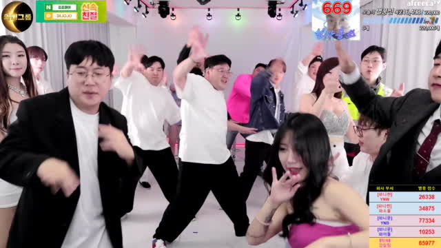 캐치 와니그룹 와니콘 시즌2 시작합니다 오늘 꼴찌팀 인턴강등or퇴출 부천 와이퍼 엄삼용 애견 탕구 쭈워니 은동