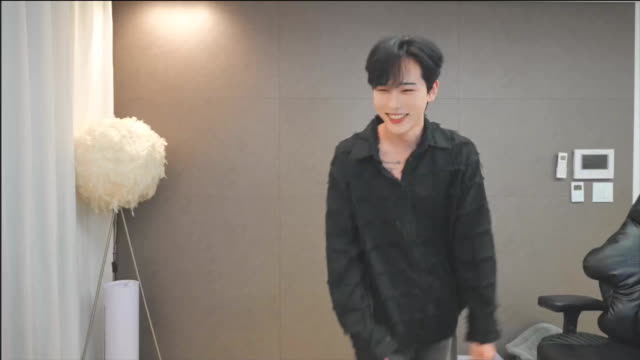 [캐치]신입 남캠) To. X | SOOP VOD