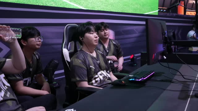 캐치 윤창근독일 Vs 강준호브라질 Round 2 16강 Match 4 2024 Ek리그 챔피언십 시즌 2
